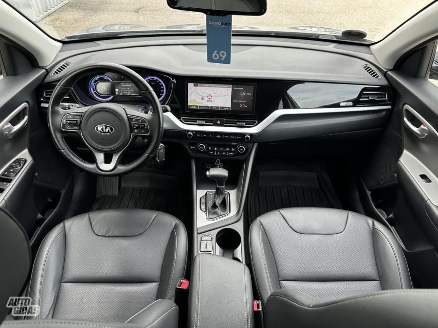 Grey Kia Niro 2020 in Kaunas, with an engine capacity of 1.60 L and mileage of 141 thousand km for 16271 €, photo 14 on AUTOMOTO.COM.LV