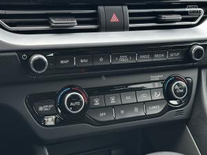 Grey Kia Niro 2020 in Kaunas, with an engine capacity of 1.60 L and mileage of 141 thousand km for 16271 €, photo 26 on AUTOMOTO.COM.LV
