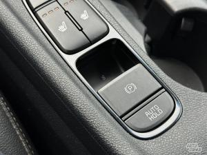 Grey Kia Niro 2020 in Kaunas, with an engine capacity of 1.60 L and mileage of 141 thousand km for 16271 €, photo 29 on AUTOMOTO.COM.LV