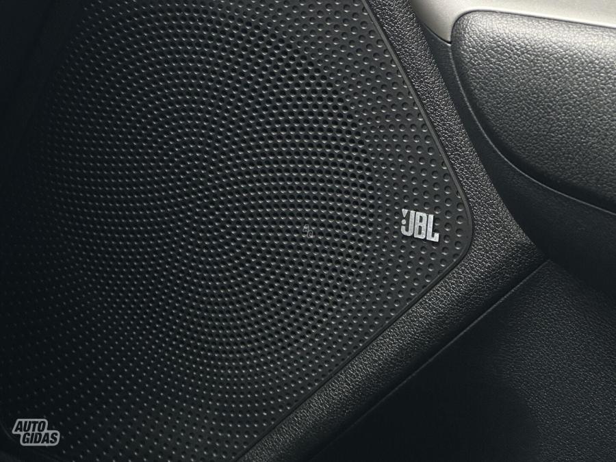 Grey Kia Niro 2020 in Kaunas, with an engine capacity of 1.60 L and mileage of 141 thousand km for 16271 €, photo 30 on AUTOMOTO.COM.LV