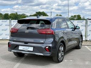 Pelēks Kia Niro 2020 Viļņa, ar dzinēja tilpumu 1.58 L un nobraukumu 134 tūkst. km par 18000 €, foto 3 vietnē AUTOMOTO.COM.LV