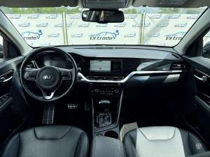 Pelēks Kia Niro 2020 Viļņa, ar dzinēja tilpumu 1.58 L un nobraukumu 134 tūkst. km par 18000 €, foto 6 vietnē AUTOMOTO.COM.LV
