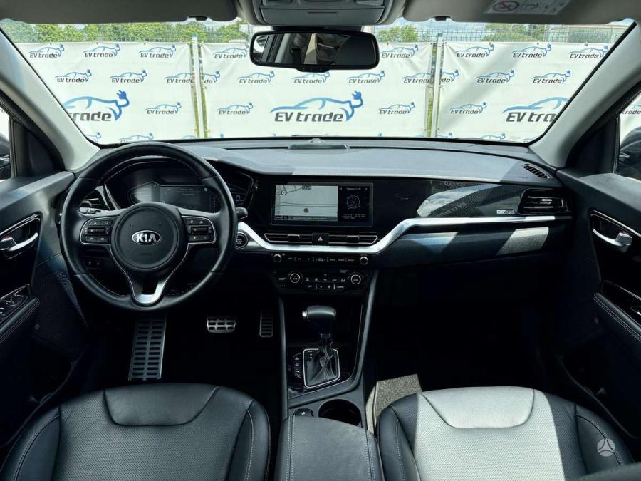 Pelēks Kia Niro 2020 Viļņa, ar dzinēja tilpumu 1.58 L un nobraukumu 134 tūkst. km par 18000 €, foto 6 vietnē AUTOMOTO.COM.LV
