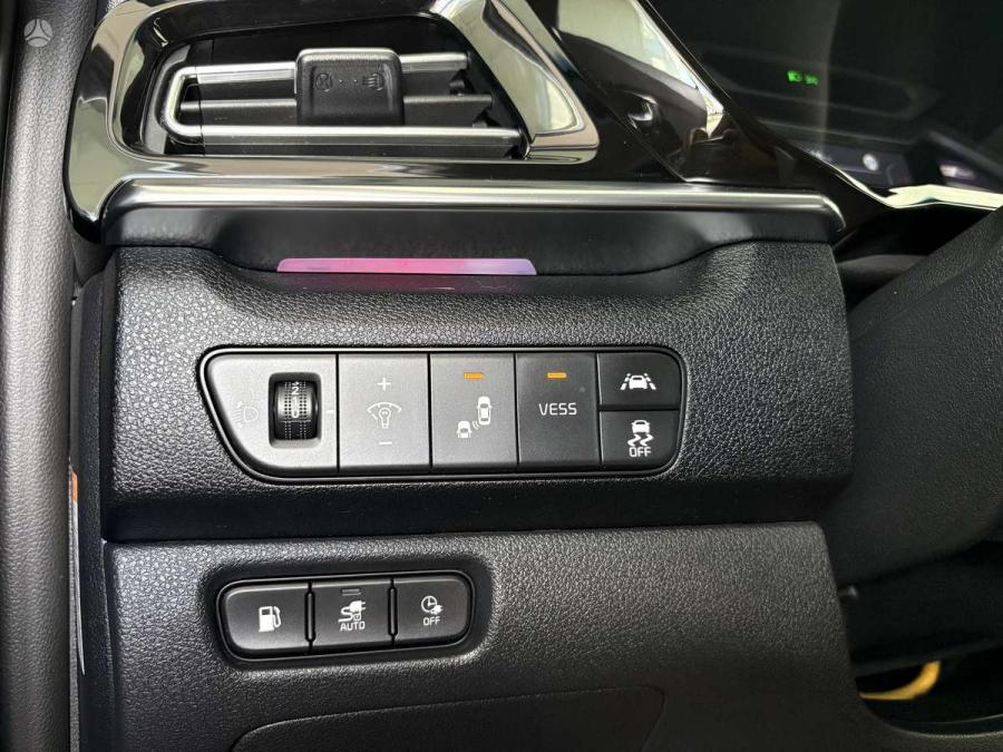 Pelēks Kia Niro 2020 Viļņa, ar dzinēja tilpumu 1.58 L un nobraukumu 134 tūkst. km par 18000 €, foto 17 vietnē AUTOMOTO.COM.LV