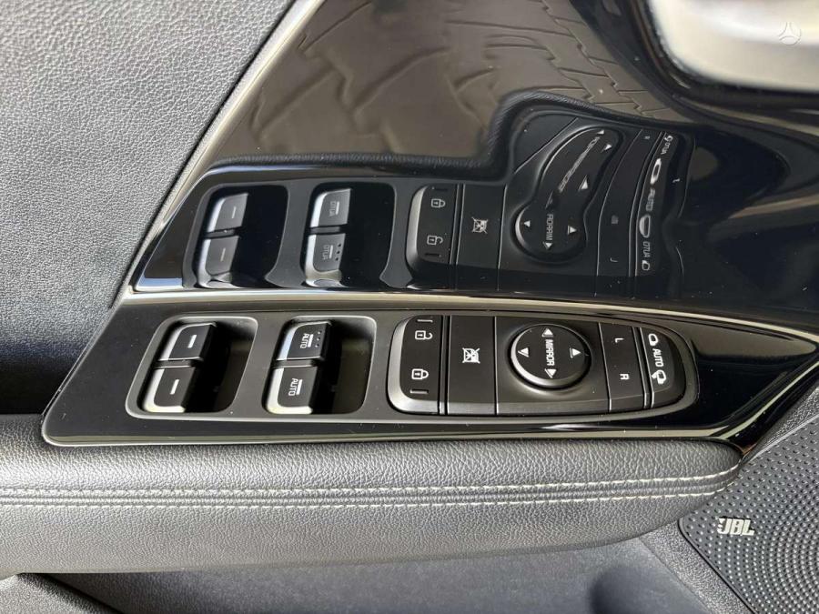 Pelēks Kia Niro 2020 Viļņa, ar dzinēja tilpumu 1.58 L un nobraukumu 134 tūkst. km par 18000 €, foto 19 vietnē AUTOMOTO.COM.LV