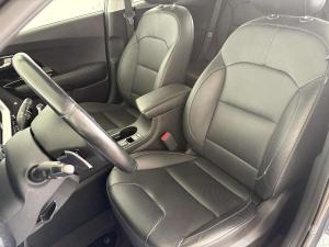 Pelēks Kia Niro 2020 Viļņa, ar dzinēja tilpumu 1.58 L un nobraukumu 134 tūkst. km par 18000 €, foto 21 vietnē AUTOMOTO.COM.LV