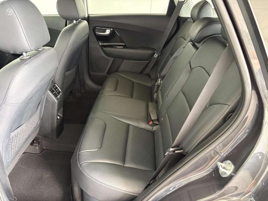 Pelēks Kia Niro 2020 Viļņa, ar dzinēja tilpumu 1.58 L un nobraukumu 134 tūkst. km par 18000 €, foto 23 vietnē AUTOMOTO.COM.LV