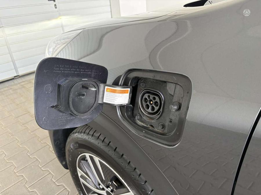 Pelēks Kia Niro 2020 Viļņa, ar dzinēja tilpumu 1.58 L un nobraukumu 134 tūkst. km par 18000 €, foto 29 vietnē AUTOMOTO.COM.LV