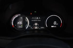 Grey Kia Niro 2020 in Jelgava, with an engine capacity of 0.10 L and mileage of 35 thousand km for 23850 €, photo 13 on AUTOMOTO.COM.LV