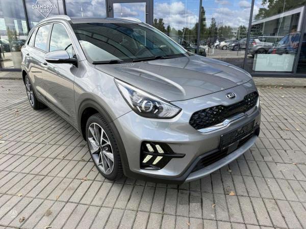 Pelēks Kia Niro 2020 Kauņa, ar dzinēja tilpumu 1.59 L un nobraukumu 232 tūkst. km par 12900 €, foto 3 vietnē AUTOMOTO.COM.LV