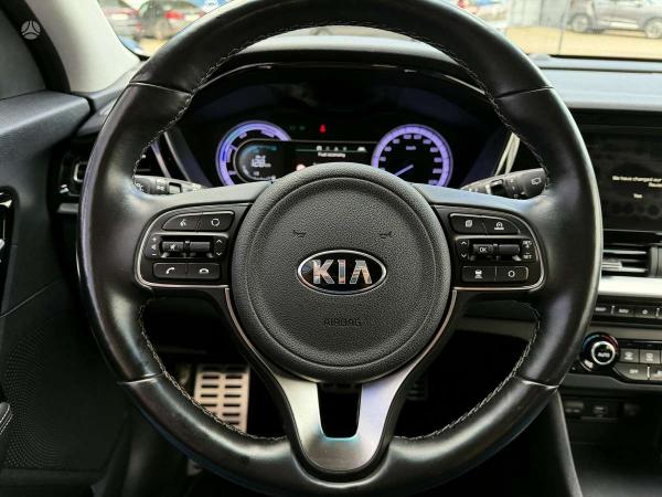 Pelēks Kia Niro 2020 Kauņa, ar dzinēja tilpumu 1.59 L un nobraukumu 232 tūkst. km par 12900 €, foto 9 vietnē AUTOMOTO.COM.LV