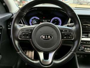 Grey Kia Niro 2020 in Kaunas, with an engine capacity of 1.59 L and mileage of 232 thousand km for 12900 €, photo 9 on AUTOMOTO.COM.LV