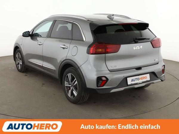 Grey Kia Niro 2021 in Kaunas, with an engine capacity of 1.60 L and mileage of 56 thousand km for 24409 €, photo 4 on AUTOMOTO.COM.LV
