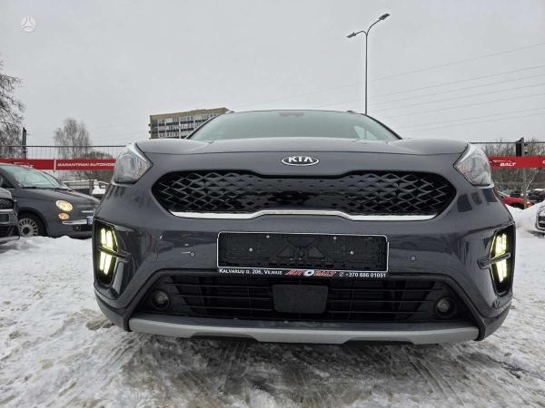 Pelēks Kia Niro 2021 Viļņa, ar dzinēja tilpumu 1.58 L un nobraukumu 103 tūkst. km par 17000 €, foto 3 vietnē AUTOMOTO.COM.LV