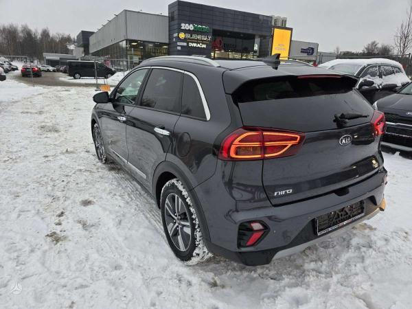 Pelēks Kia Niro 2021 Viļņa, ar dzinēja tilpumu 1.58 L un nobraukumu 103 tūkst. km par 17000 €, foto 7 vietnē AUTOMOTO.COM.LV