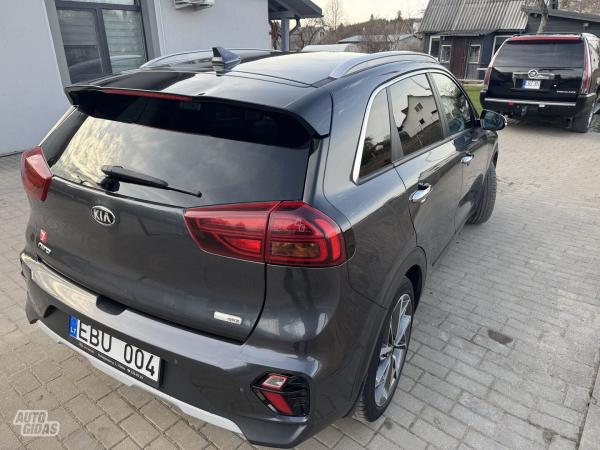 Pelēks Kia Niro 2021 Viļņa, ar dzinēja tilpumu 1.60 L un nobraukumu 50 tūkst. km par 18400 €, foto 7 vietnē AUTOMOTO.COM.LV