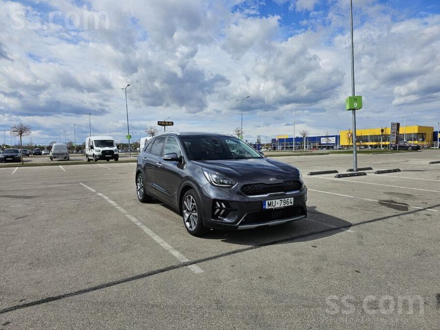Pelēks Kia Niro 2021 Rīga, ar dzinēja tilpumu 1.60 L un nobraukumu 58 tūkst. km par 18500 €, foto 8 vietnē AUTOMOTO.COM.LV