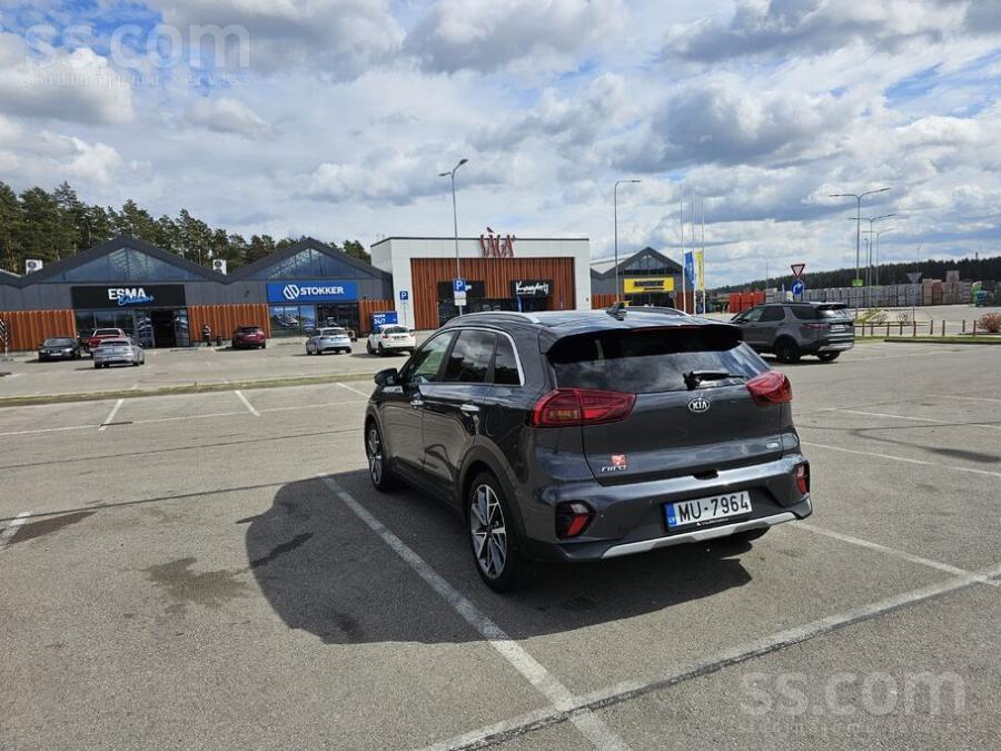 Pelēks Kia Niro 2021 Rīga, ar dzinēja tilpumu 1.60 L un nobraukumu 58 tūkst. km par 18500 €, foto 9 vietnē AUTOMOTO.COM.LV