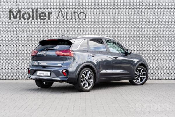 Pelēks Kia Niro 2021 Rīga, ar dzinēja tilpumu 1.60 L un nobraukumu 59 tūkst. km par 19850 €, foto 4 vietnē AUTOMOTO.COM.LV