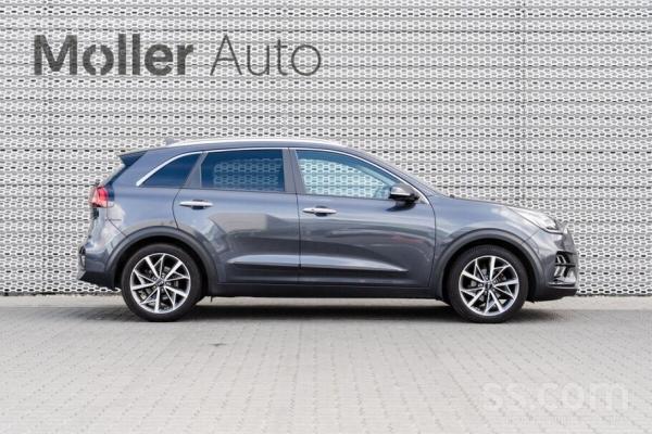 Pelēks Kia Niro 2021 Rīga, ar dzinēja tilpumu 1.60 L un nobraukumu 59 tūkst. km par 19850 €, foto 5 vietnē AUTOMOTO.COM.LV