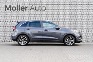Grey Kia Niro 2021 in Riga, with an engine capacity of 1.60 L and mileage of 59 thousand km for 19850 €, photo 6 on AUTOMOTO.COM.LV