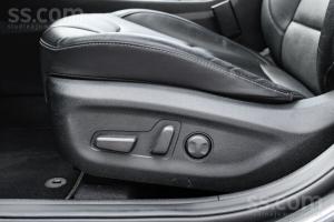 Grey Kia Niro 2021 in Riga, with an engine capacity of 1.60 L and mileage of 59 thousand km for 19850 €, photo 13 on AUTOMOTO.COM.LV