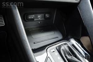 Grey Kia Niro 2021 in Riga, with an engine capacity of 1.60 L and mileage of 59 thousand km for 19850 €, photo 21 on AUTOMOTO.COM.LV