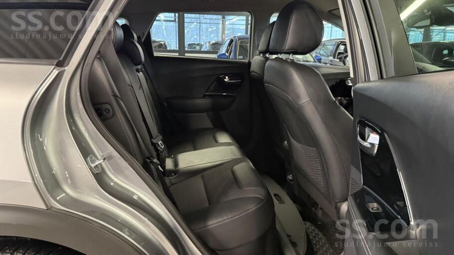 Pelēks Kia Niro 2021 Rīga, ar dzinēja tilpumu 1.60 L un nobraukumu 93 tūkst. km par 17900 €, foto 15 vietnē AUTOMOTO.COM.LV