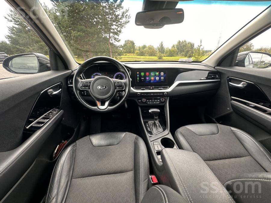 Серый Киа Niro 2021 в Рига, объемом двигателя 1.60 л и пробегом 65 тыс. км за 18000 €, фото 6 на AUTOMOTO.COM.LV