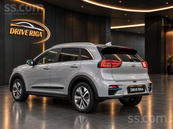 Pelēks Kia Niro 2021 Rīga, ar dzinēja tilpumu 0.00 L un nobraukumu 132 tūkst. km par 22500 €, foto 5 vietnē AUTOMOTO.COM.LV