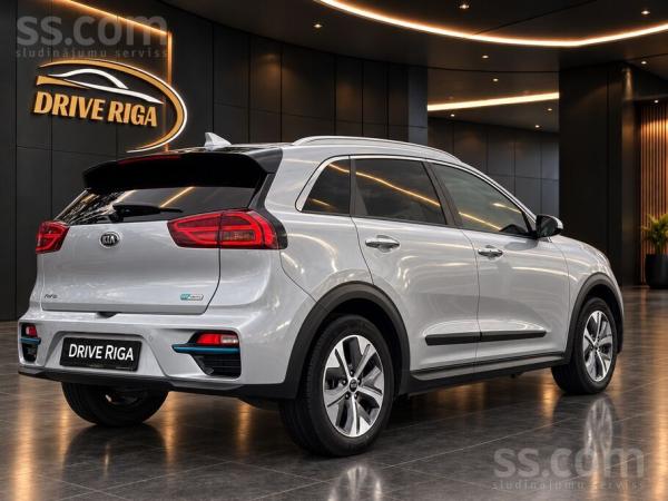 Pelēks Kia Niro 2021 Rīga, ar dzinēja tilpumu 0.00 L un nobraukumu 132 tūkst. km par 22500 €, foto 6 vietnē AUTOMOTO.COM.LV