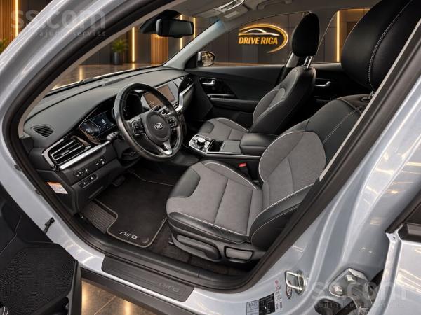 Pelēks Kia Niro 2021 Rīga, ar dzinēja tilpumu 0.00 L un nobraukumu 132 tūkst. km par 22500 €, foto 8 vietnē AUTOMOTO.COM.LV