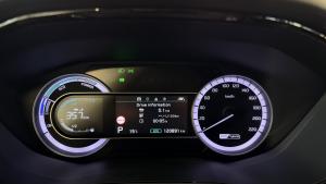 Grey Kia Niro 2021 in Riga, with an engine capacity of 1.60 L and mileage of 121 thousand km for 15900 €, photo 21 on AUTOMOTO.COM.LV