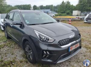 Grey Kia Niro 2022 in Kaunas, with an engine capacity of 1.60 L and mileage of 31 thousand km for 22266 €, photo 2 on AUTOMOTO.COM.LV
