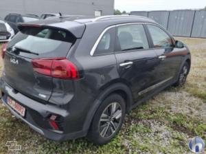 Grey Kia Niro 2022 in Kaunas, with an engine capacity of 1.60 L and mileage of 31 thousand km for 22266 €, photo 4 on AUTOMOTO.COM.LV