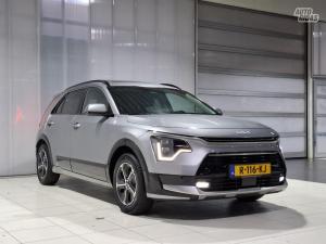 Grey Kia Niro 2022 in Kaunas, with an engine capacity of 1.60 L and mileage of 43 thousand km for 32984 €, photo 8 on AUTOMOTO.COM.LV