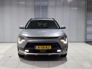 Grey Kia Niro 2022 in Kaunas, with an engine capacity of 1.60 L and mileage of 43 thousand km for 32984 €, photo 9 on AUTOMOTO.COM.LV