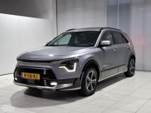 Grey Kia Niro 2022 in Kaunas, with an engine capacity of 1.60 L and mileage of 43 thousand km for 32984 €, photo 10 on AUTOMOTO.COM.LV