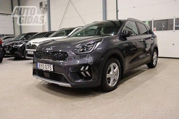 Grey Kia Niro 2022 in Kaunas, with an engine capacity of 0.00 L and mileage of 73 thousand km for 25370 €, photo 1 on AUTOMOTO.COM.LV