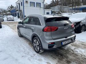 Pelēks Kia Niro 2022 Kauņa, ar dzinēja tilpumu 0.00 L un nobraukumu 56 tūkst. km par 11900 €, foto 4 vietnē AUTOMOTO.COM.LV
