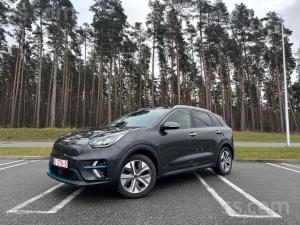 Grey Kia Niro 2022 in Riga, with an engine capacity of 0.00 L and mileage of 71 thousand km for 24200 €, photo  on AUTOMOTO.COM.LV