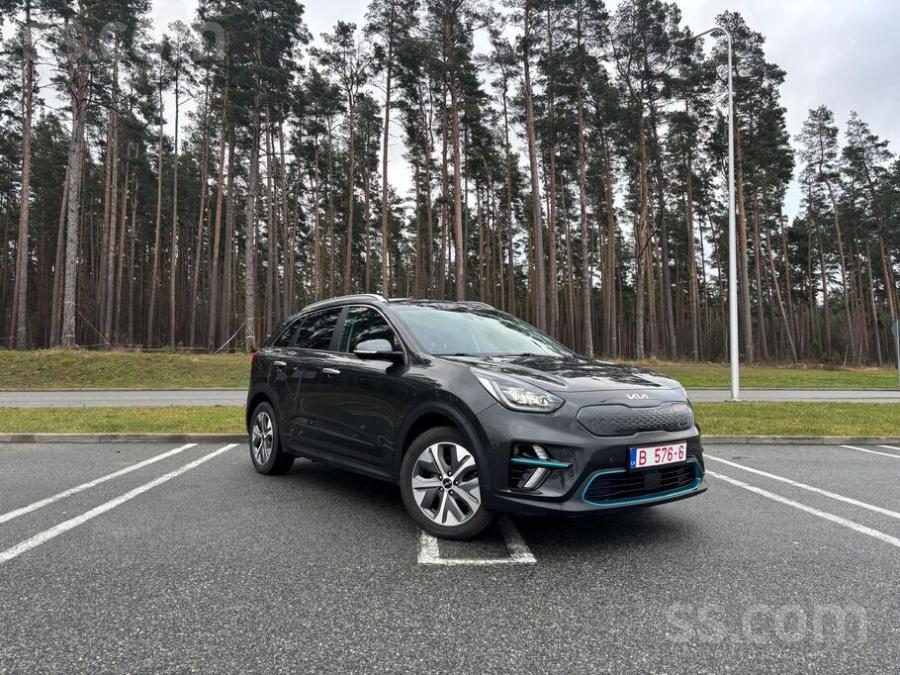 Серый Киа Niro 2022 в Рига, объемом двигателя 0.00 л и пробегом 71 тыс. км за 24200 €, фото 5 на AUTOMOTO.COM.LV