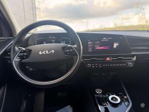 Pelēks Kia Niro 2022 Viļņa, ar dzinēja tilpumu 1.59 L un nobraukumu 107 tūkst. km par 20500 €, foto 27 vietnē AUTOMOTO.COM.LV