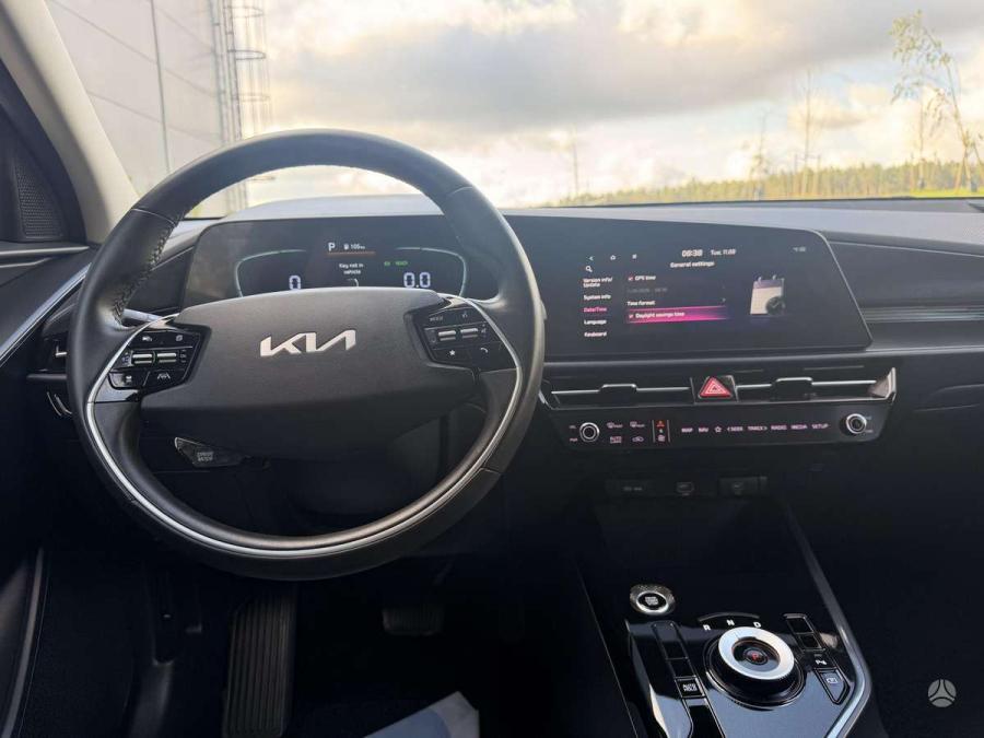 Pelēks Kia Niro 2022 Viļņa, ar dzinēja tilpumu 1.59 L un nobraukumu 107 tūkst. km par 20500 €, foto 27 vietnē AUTOMOTO.COM.LV
