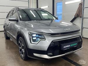 Pelēks Kia Niro 2022 Aukštieji Rusokai, ar dzinēja tilpumu 1.60 L un nobraukumu 209 tūkst. km par 16214 €, foto  vietnē AUTOMOTO.COM.LV