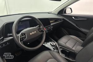 Grey Kia Niro 2023 in Kaunas, with an engine capacity of 0.00 L and mileage of 39 thousand km for 34211 €, photo 14 on AUTOMOTO.COM.LV