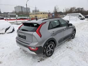 Pelēks Kia Niro 2023 Viļņa, ar dzinēja tilpumu 1.58 L un nobraukumu 80 tūkst. km par 19700 €, foto 7 vietnē AUTOMOTO.COM.LV