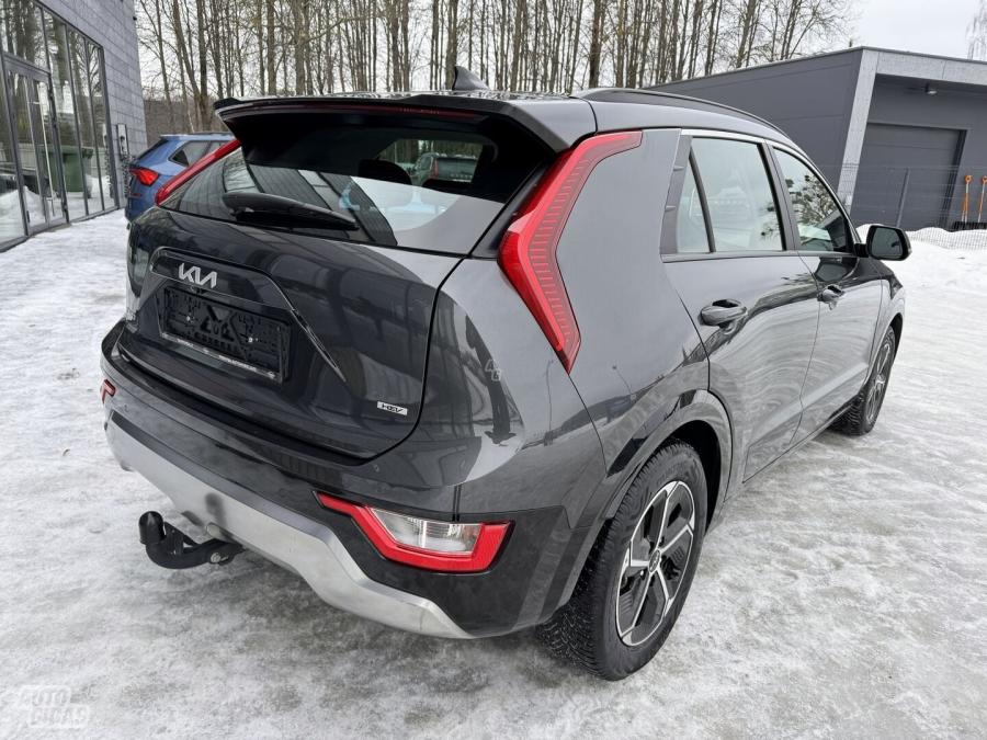 Pelēks Kia Niro 2023 Kauņa, ar dzinēja tilpumu 1.60 L un nobraukumu 162 tūkst. km par 17900 €, foto 4 vietnē AUTOMOTO.COM.LV