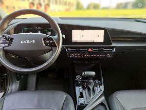 Grey Kia Niro 2023 in Klaipeda, with an engine capacity of 1.58 L and mileage of 73 thousand km for 22500 €, photo 25 on AUTOMOTO.COM.LV