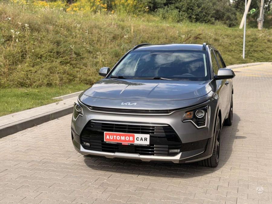 Pelēks Kia Niro 2023 Viļņa, ar dzinēja tilpumu 1.58 L un nobraukumu 85 tūkst. km par 21500 €, foto 3 vietnē AUTOMOTO.COM.LV